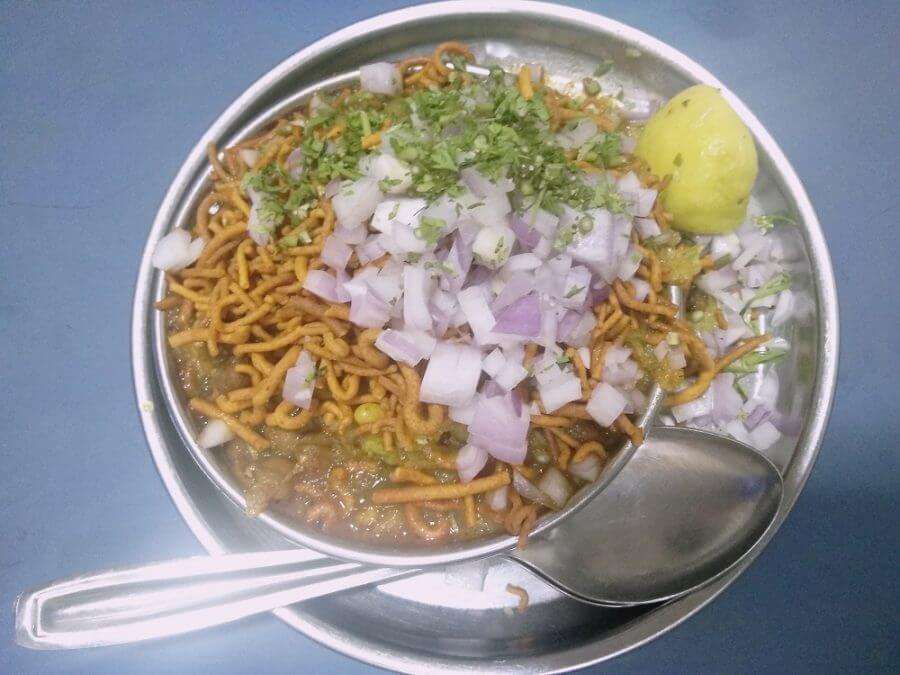 5 Must Visit Maharashtrian Restaurants In Dadar - No Footprints